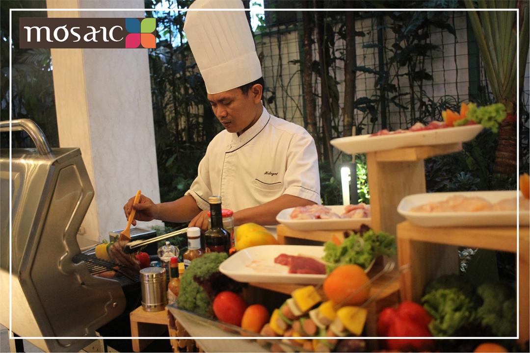 Tiket Paket Buffet di Mosaic Restaurant Buffet by Crowne Plaza Bandung ...