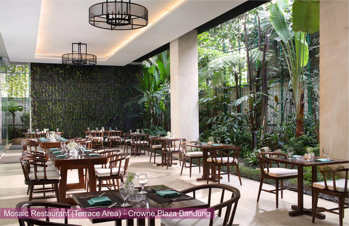 Tiket Paket Buffet di Mosaic Restaurant Buffet by Crowne Plaza Bandung ...
