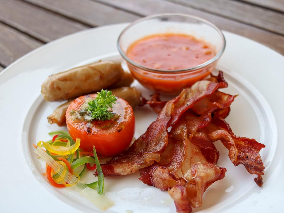 Tiket Paket International Breakfast Buffet di Roof Top The ONE Legian ...